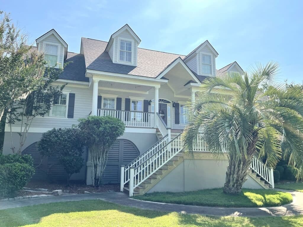 Understanding Vinyl Siding Warping: Causes and Solutions