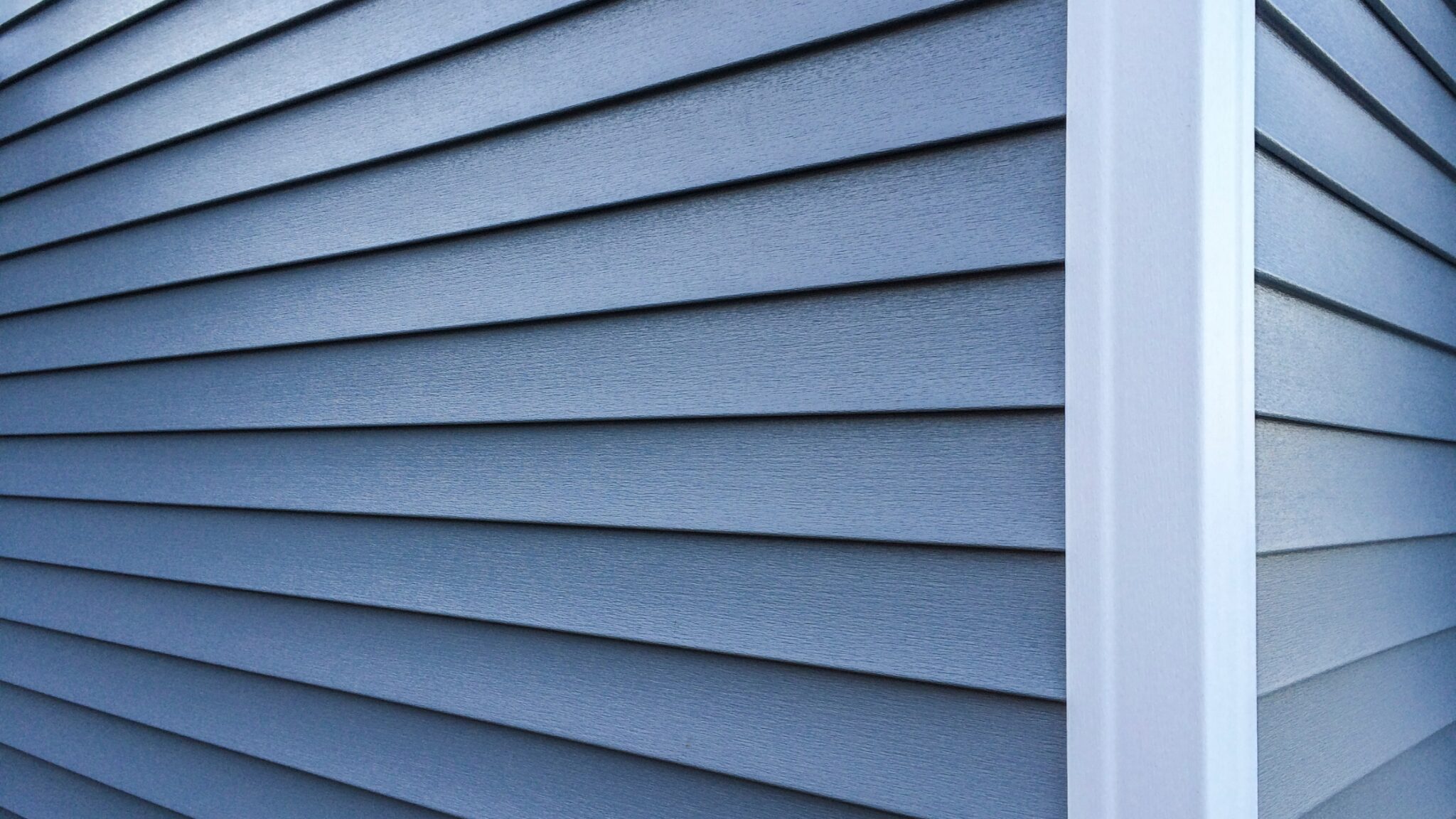 Understanding Vinyl Siding Warping: Causes and Solutions